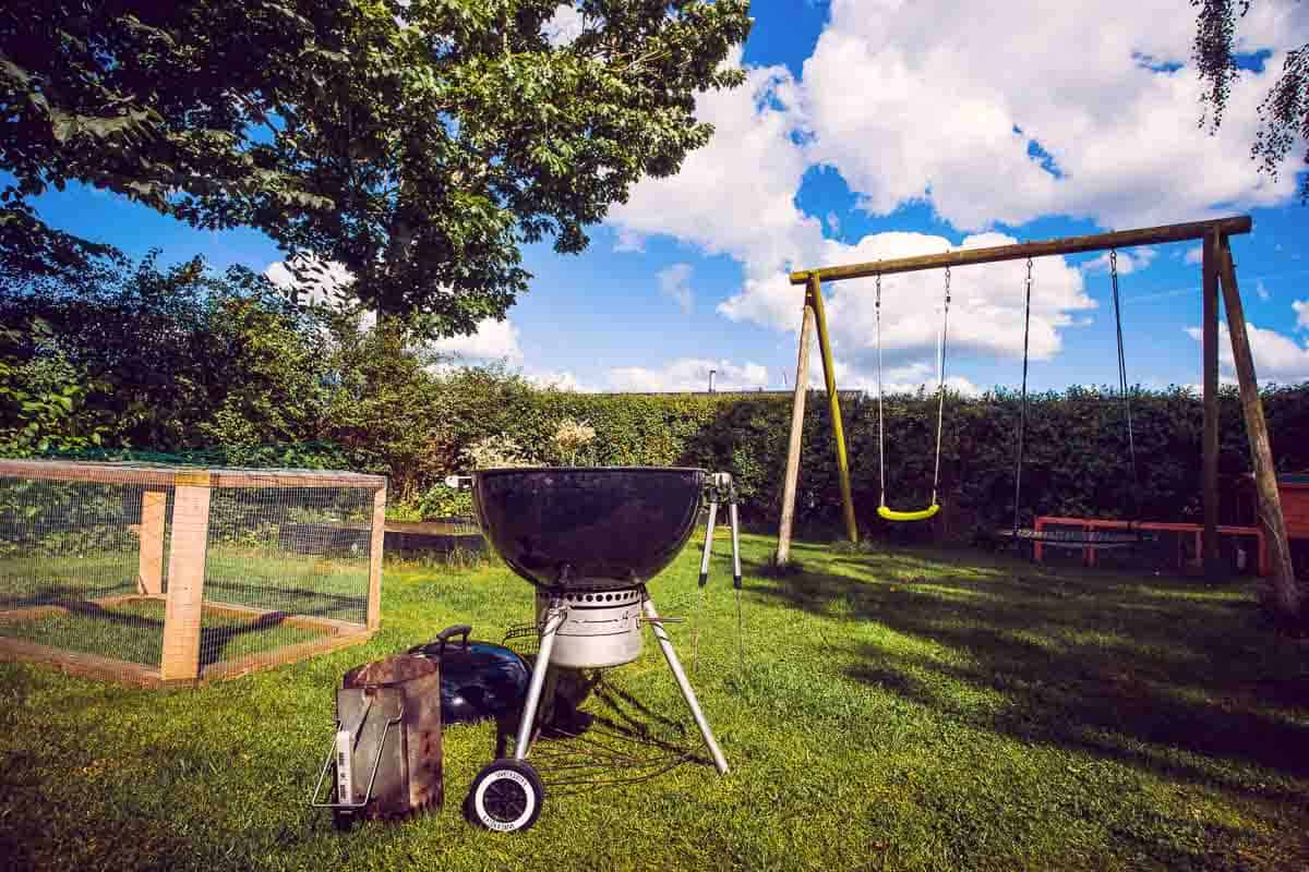 Grilling and chilling: How to host the ultimate backyard BBQ