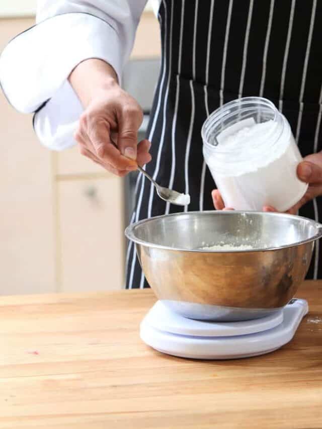 The difference between baking soda and baking powder