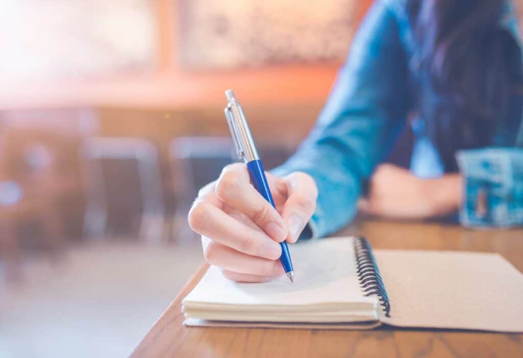 From journals to letter writing, analog rituals make a quiet return ...