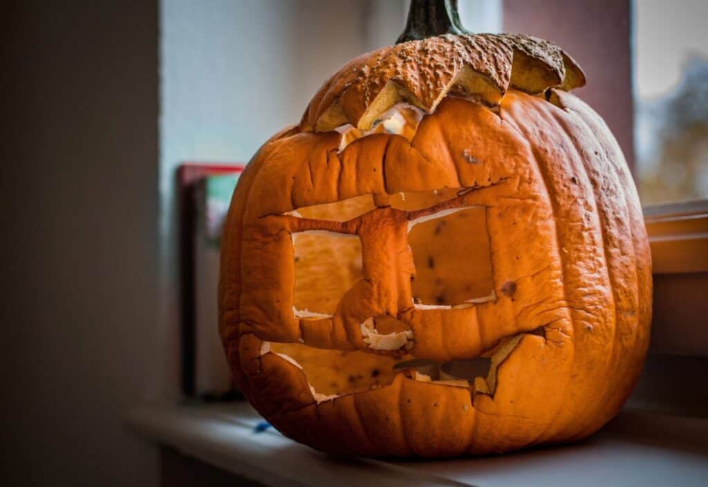 How to keep a carved pumpkin from rotting too soon