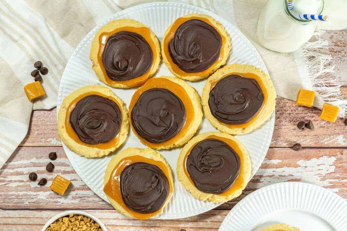 31 easy potluck recipes that feed a crowd and fool the budget