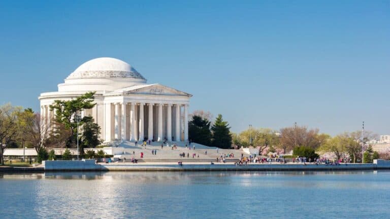 American landmarks worth the detour and the ones that disappoint ...